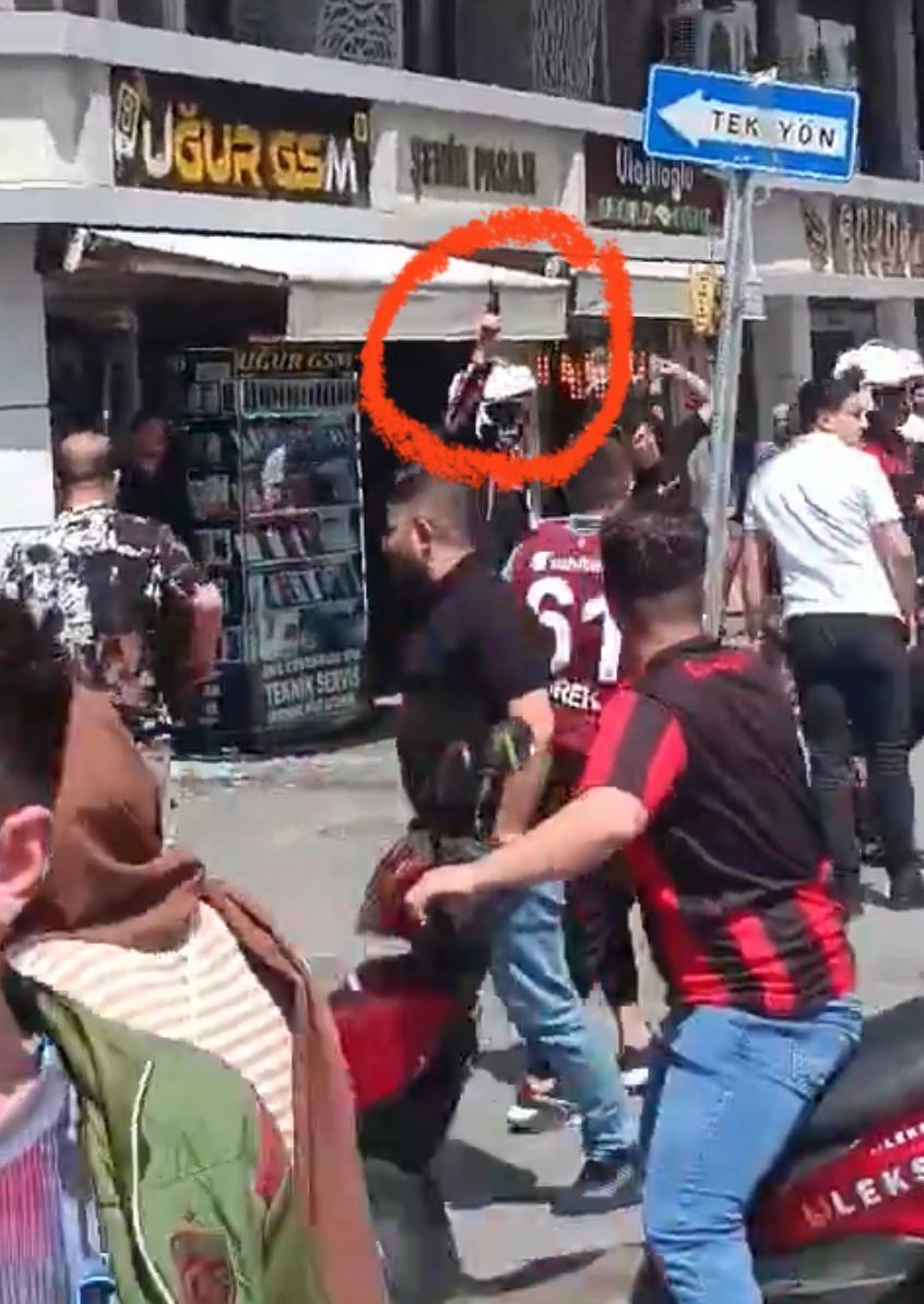 Gaziantep’te Galatasaray ve Trabzonlu Taraftarların Kavgasına Silahlı Müdahale - Gaziantep Son ...